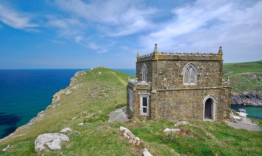 Guide to Gorgeous Doc Martin Filming Locations in Cornwall England