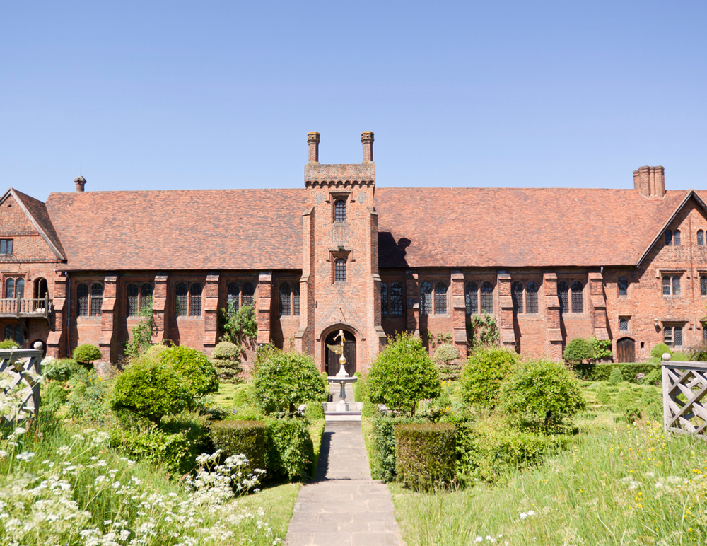 Guide To the Magnificent Hatfield House, a Perfect Day Trip From London