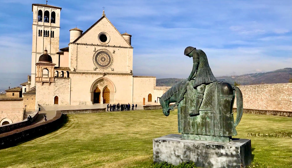 Guide To the Basilica of St. Francis of Assisi in Italy