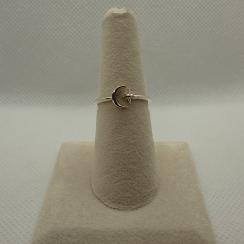 Sterling Silver Crescent Moon and Star Negative Space Ring | Sermania ...