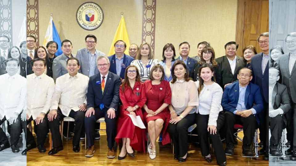 RI President Mcinally visits Manila