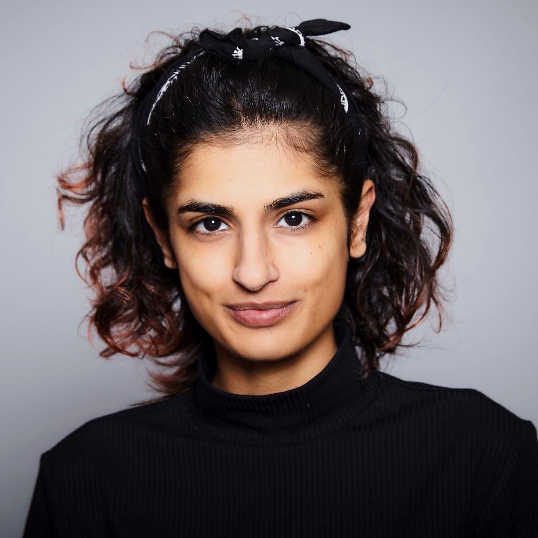 Sonya Nisa | Janet Hampson