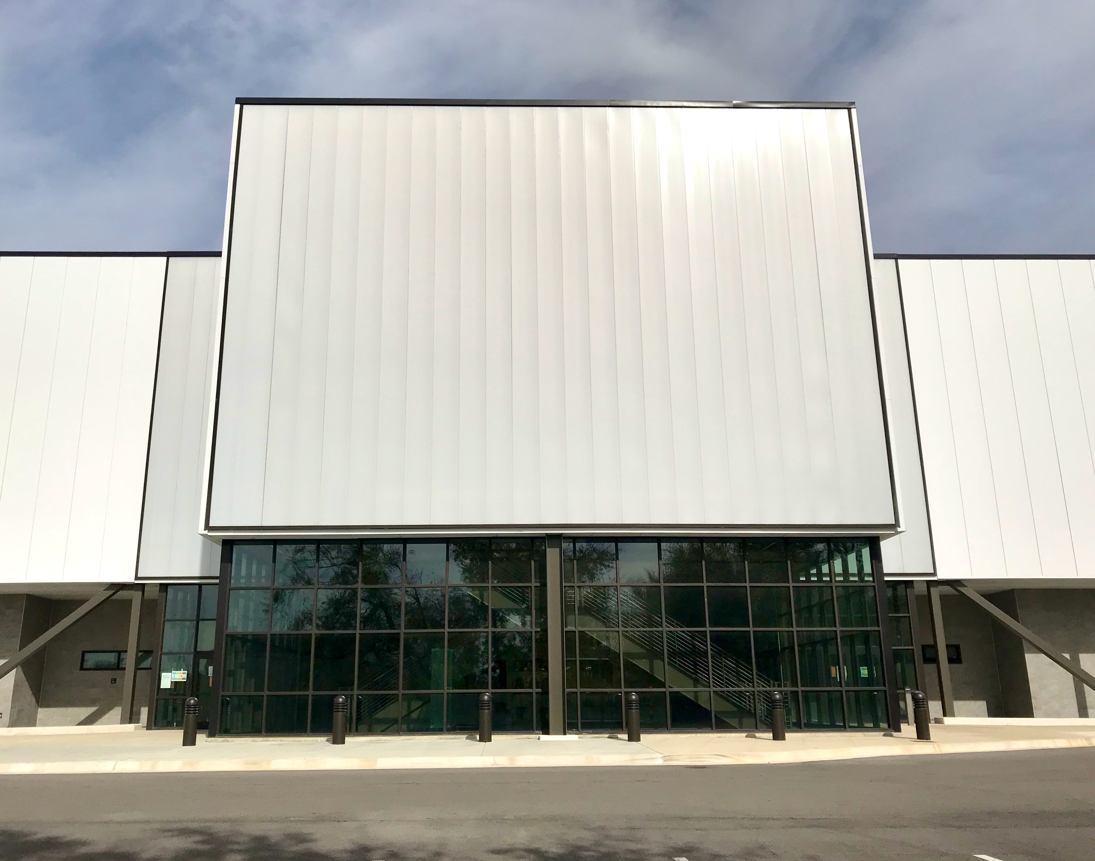 McLain High School arena | Reed Architecture