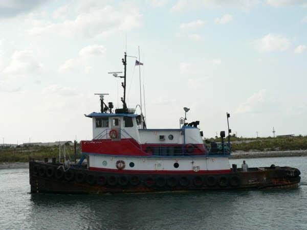 1400 HP Tug | MB Brokerage