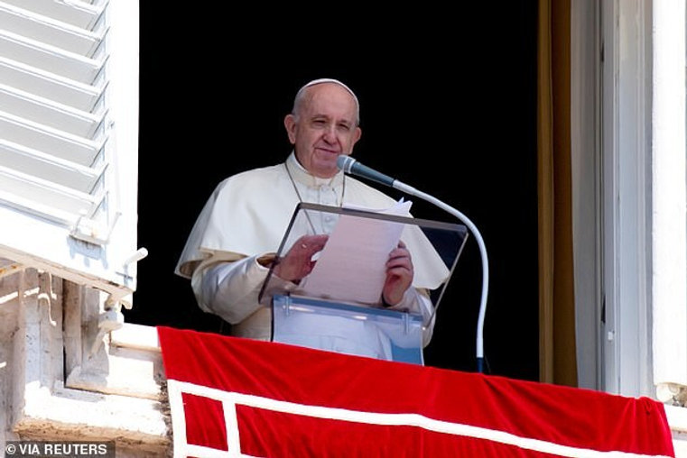 Pope: Rest and Adopt Simpler Lives