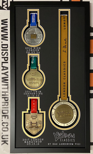 60x30cm London Classics | Framed.