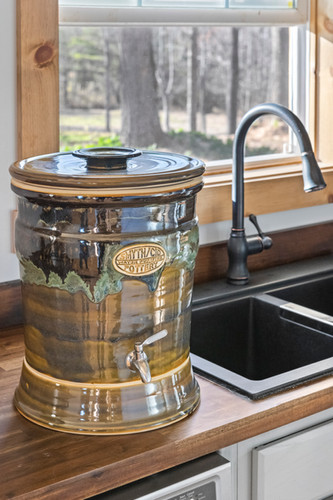 “Caspian” Stoneware Water Filtration Crock – 2.4 Gallons | Smyth Cid ...