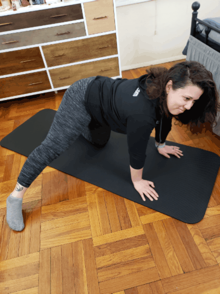 5 Best (& Unique) At-Home Glute Exercises for a Perky Peach