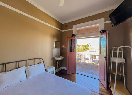 The Commercial Hotel | Bega Hotel | About Us