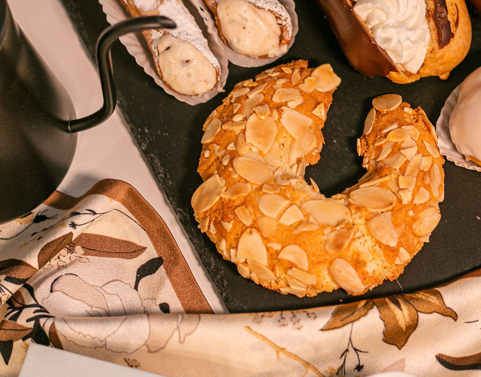 B&W Bakery | Hackensack, NJ | "Home of the Famous Heavy Crumb Cake"