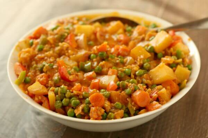 SIMPLE VEGGIE KORMA RECIPE – ADAPTED FROM JAMIE OLIVER | Turmeric ...