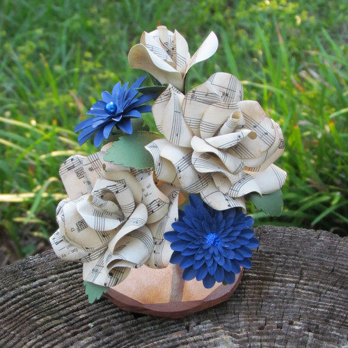 Sheet Music with Flowers | LorDeCultureDesigns