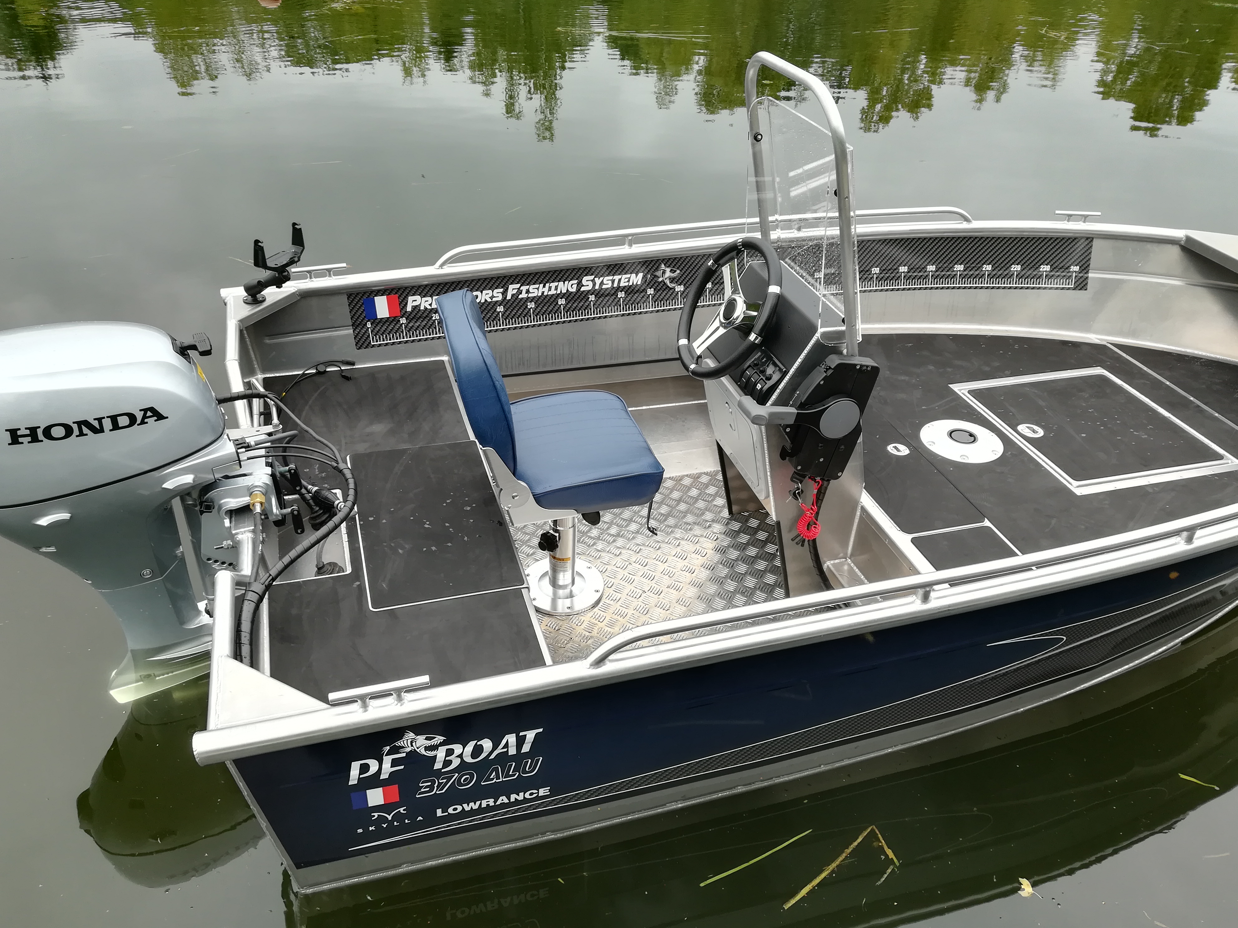 Nos Bateaux | PF Boat 370 | PF Boat 450 | PF Boat 505