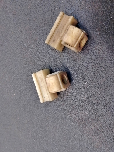 2x VW Golf mk2 GTI 16V Rear Heat Shield Holding Clips | Mysite 2