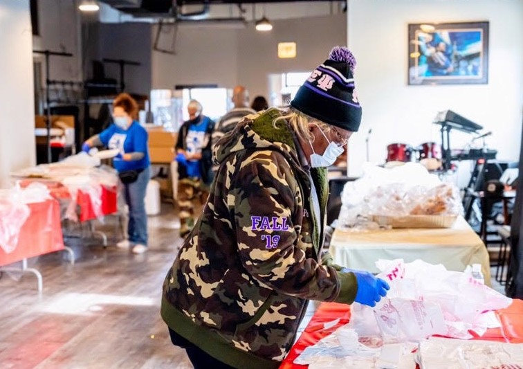 Community Thanksgiving Meal at Music Box Foundation | Food For Friends