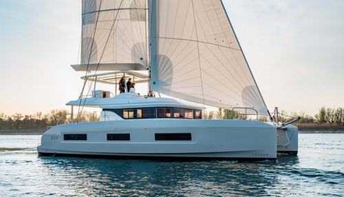 220831 - 2.4L Volvo Penta D3 Marine - Catamaran Dual Engine ...