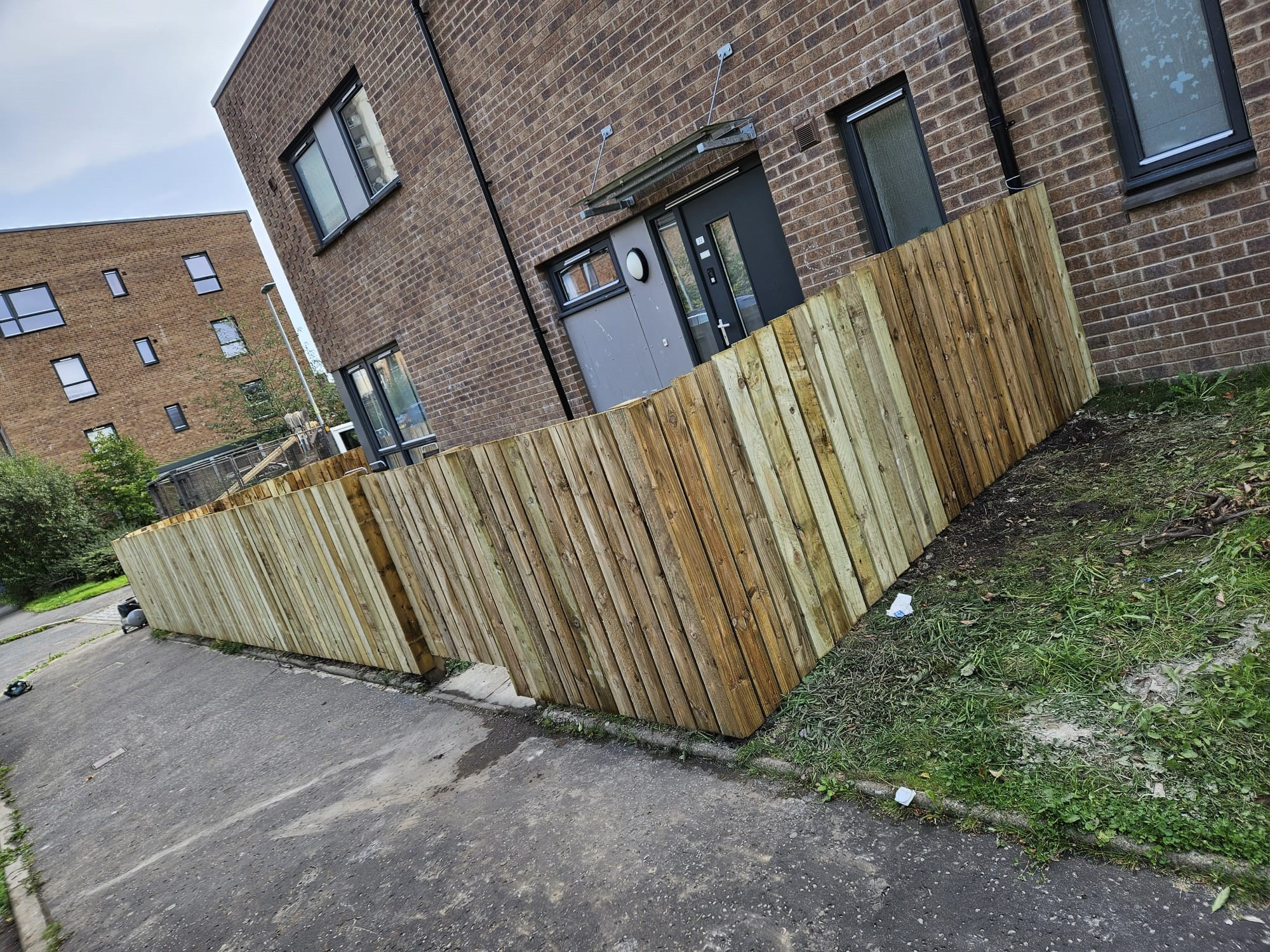 Tollcross timber fence for council