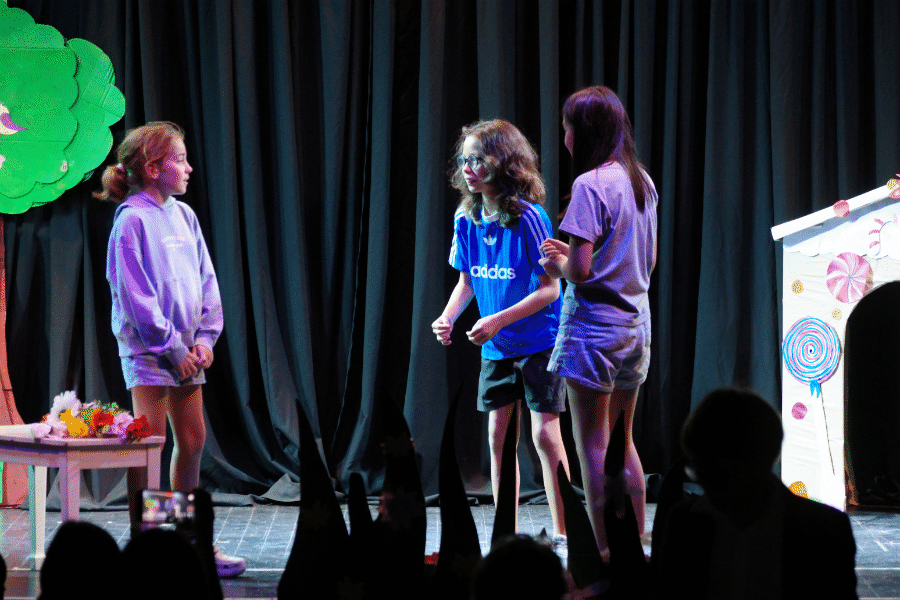 Fairy-Tale Theater: Classic Scenes and a Modern Fairy-Tale Mix on the ...