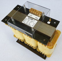 Three phase transformers | Dyne Industries