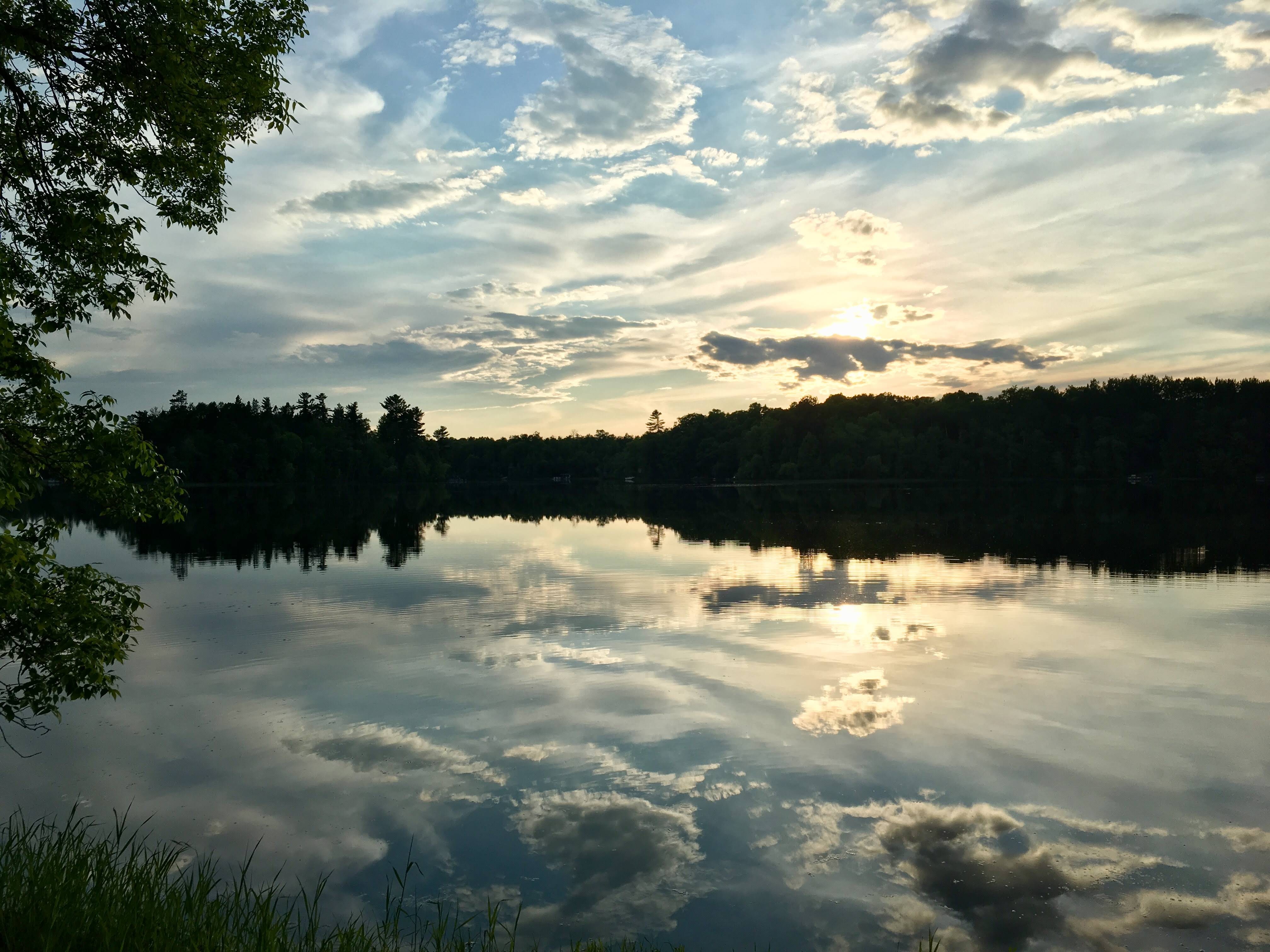 Hanging Horn Lakeside Resort | Photos | Videos