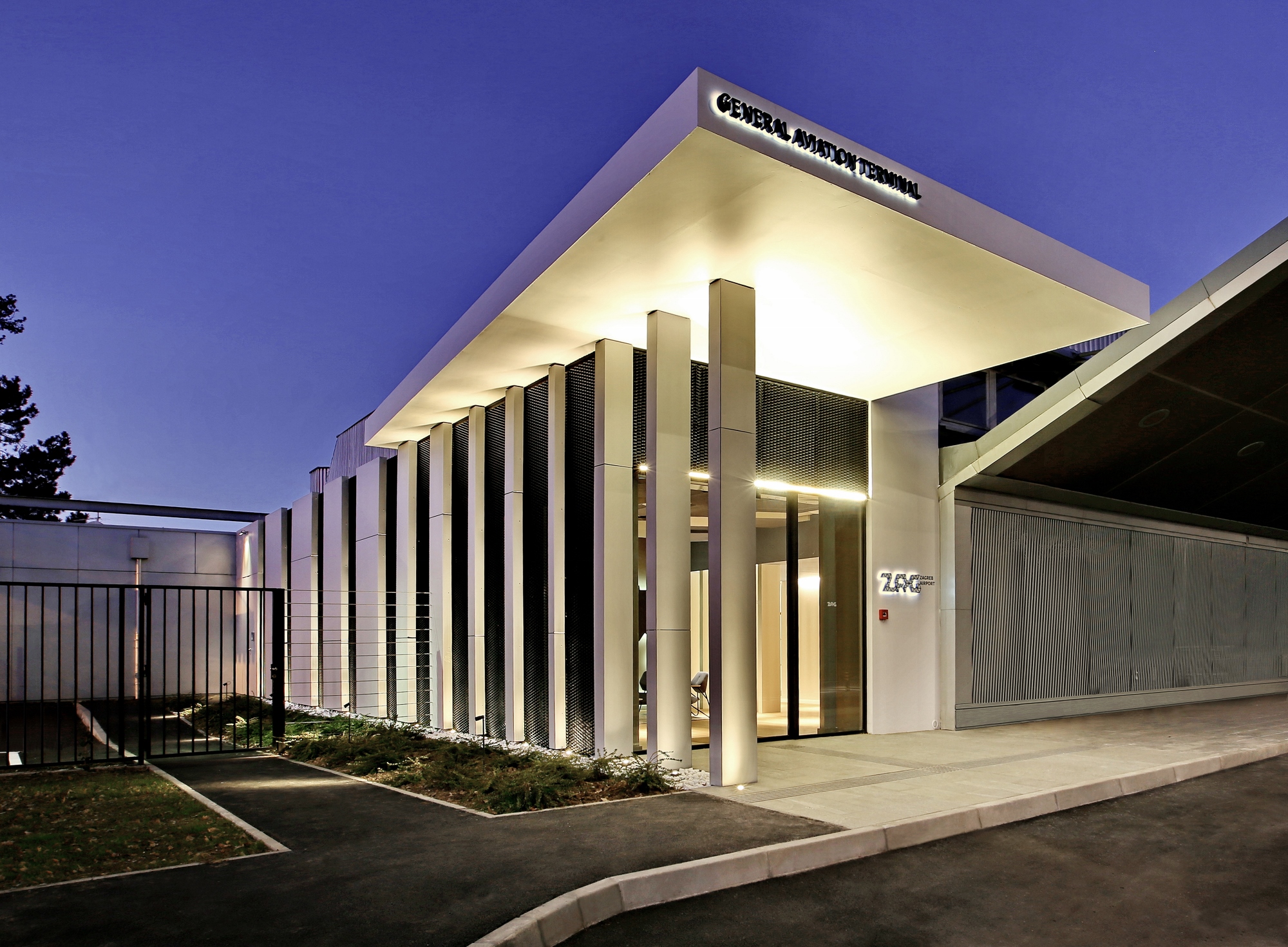 EN_general_aviation_terminal | geplus