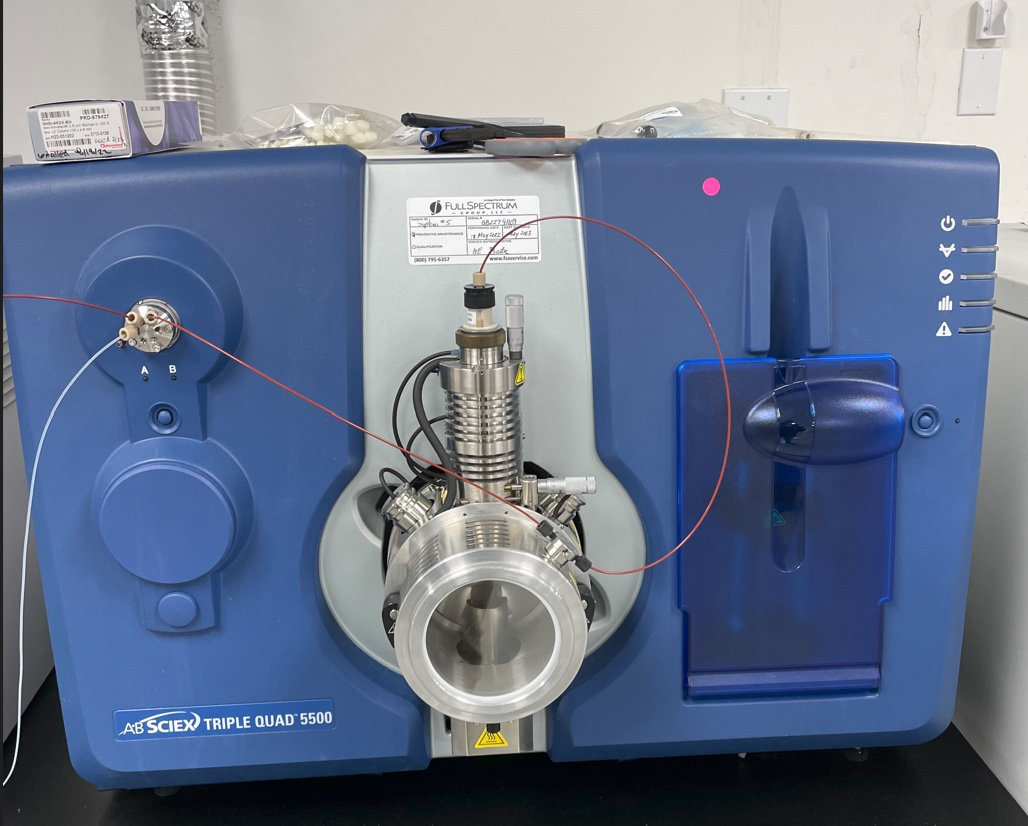 SCIEX 5500 Triple Quad with Shimadzu Prominence LC