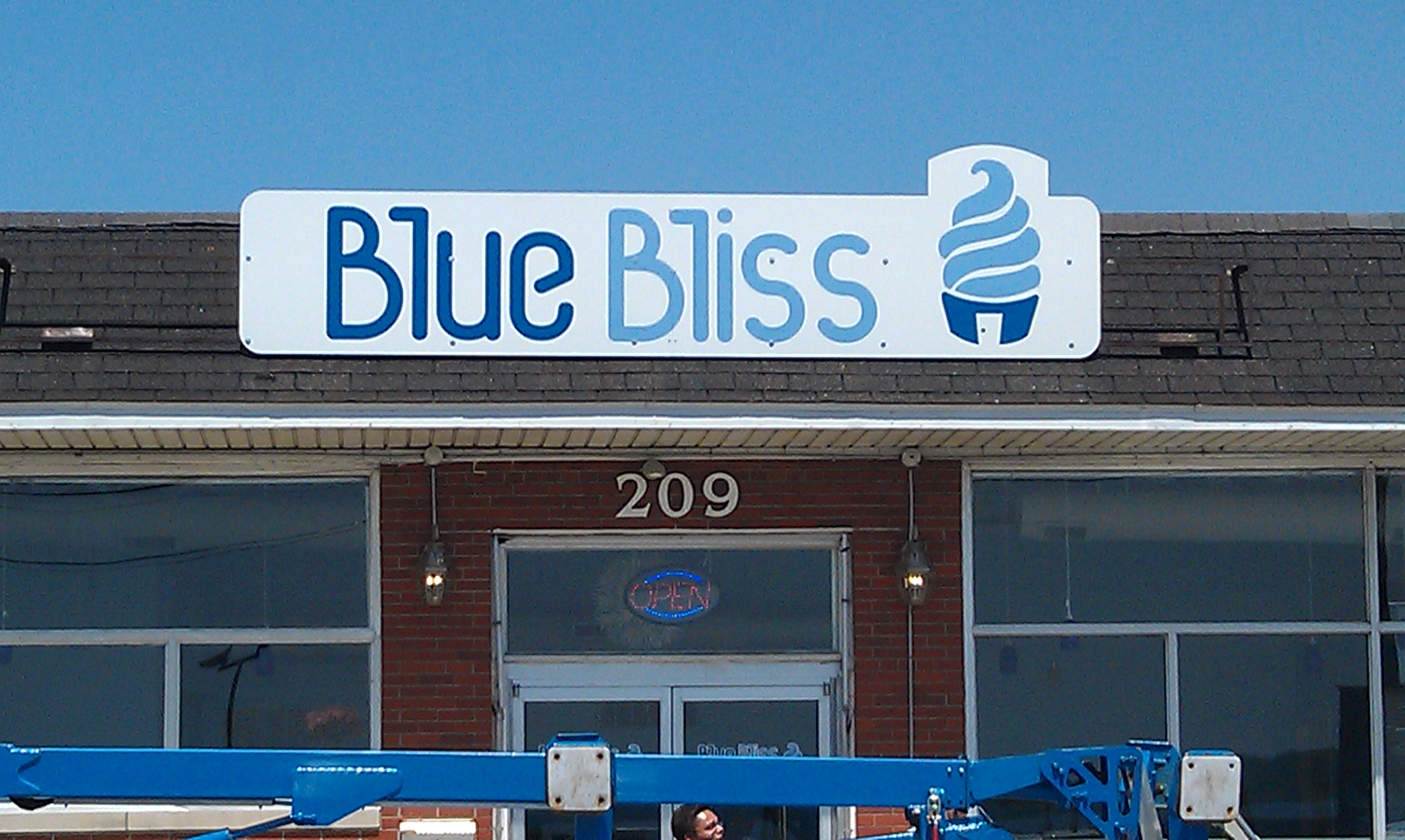 Eagle Graphics & Design, Inc. SIGNS Gallery Waterford, MI