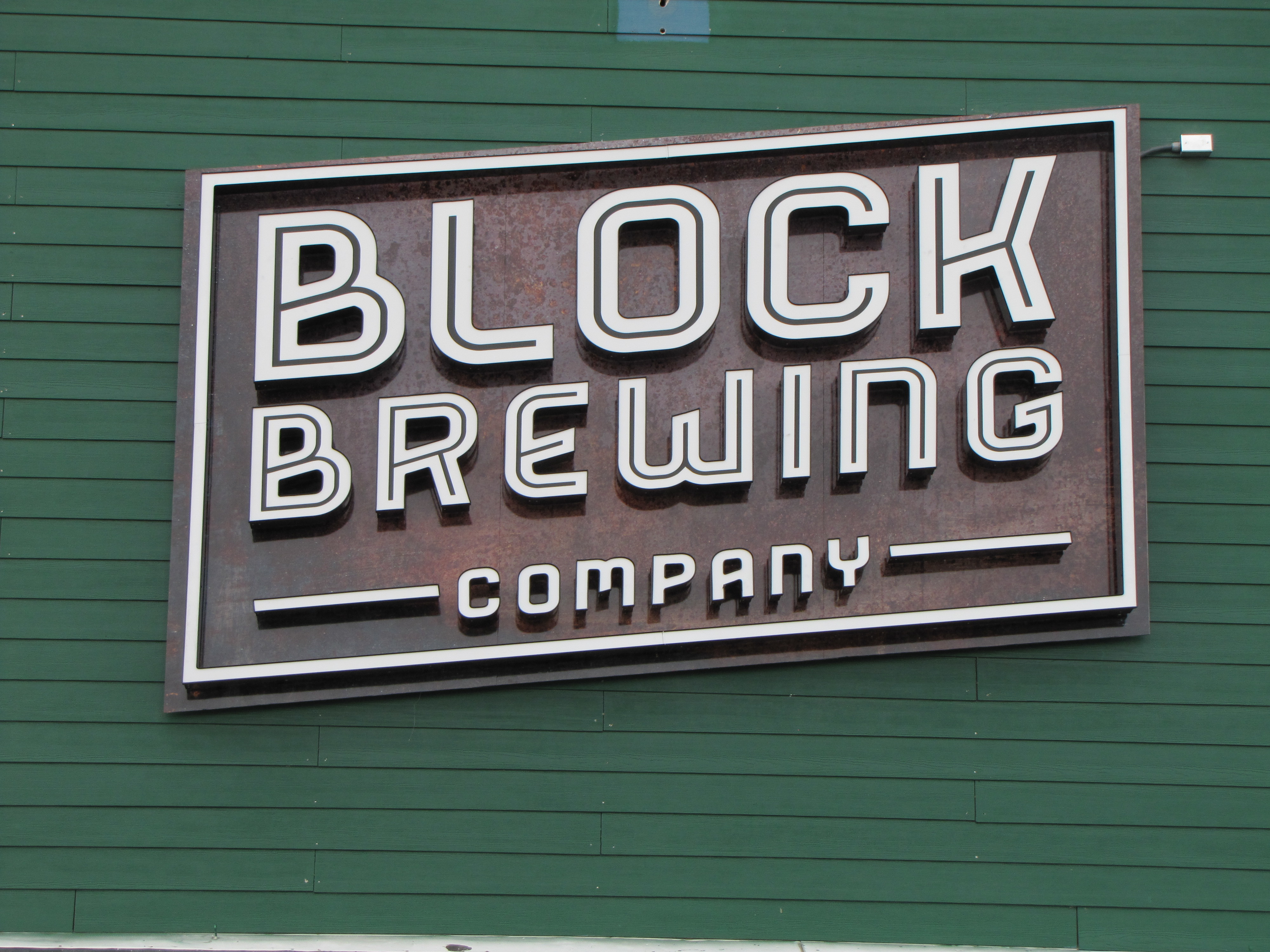 Eagle Graphics & Design, Inc. SIGNS Gallery Waterford, MI