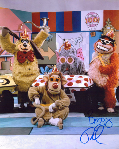 Terence Henry - The Banana Splits Signed 8x10 Photo | Stars 4 The Stars