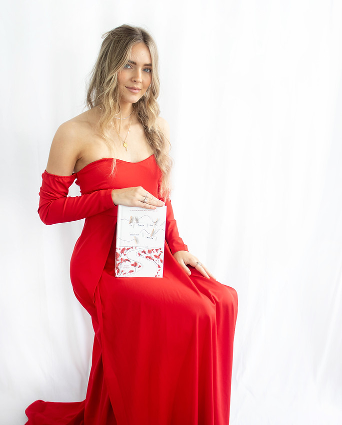 Author, Poet, Visual Storyteller | Ellen Everett