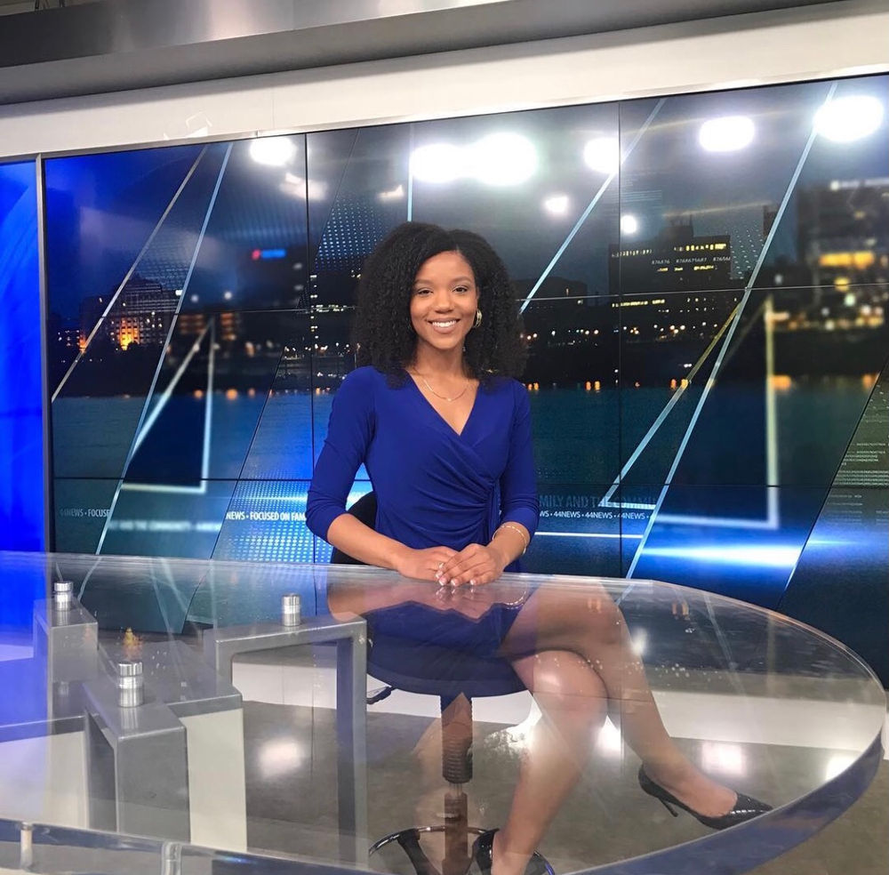 HOW TO BECOME A NEWS ANCHOR