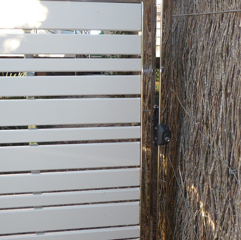 Stainless Steel Privacy Screens & Gates in Forster - CSRW
