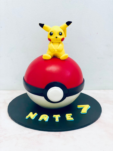 Pokemon Ball Cake - Fondant | cakewaves