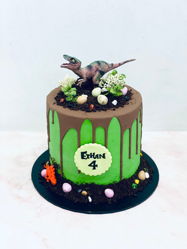 Buttercream Drip Dinosaur Birthday Cake | cakewaves