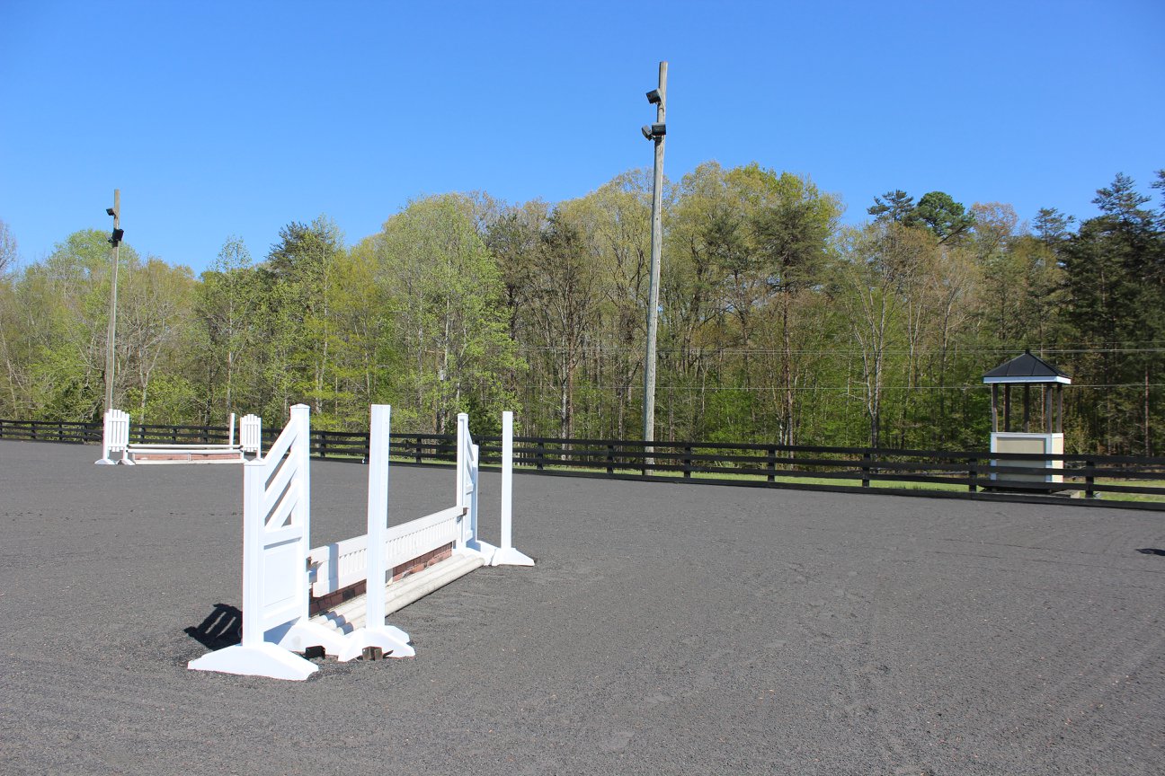 Whitestone Farm | Barns & Arenas