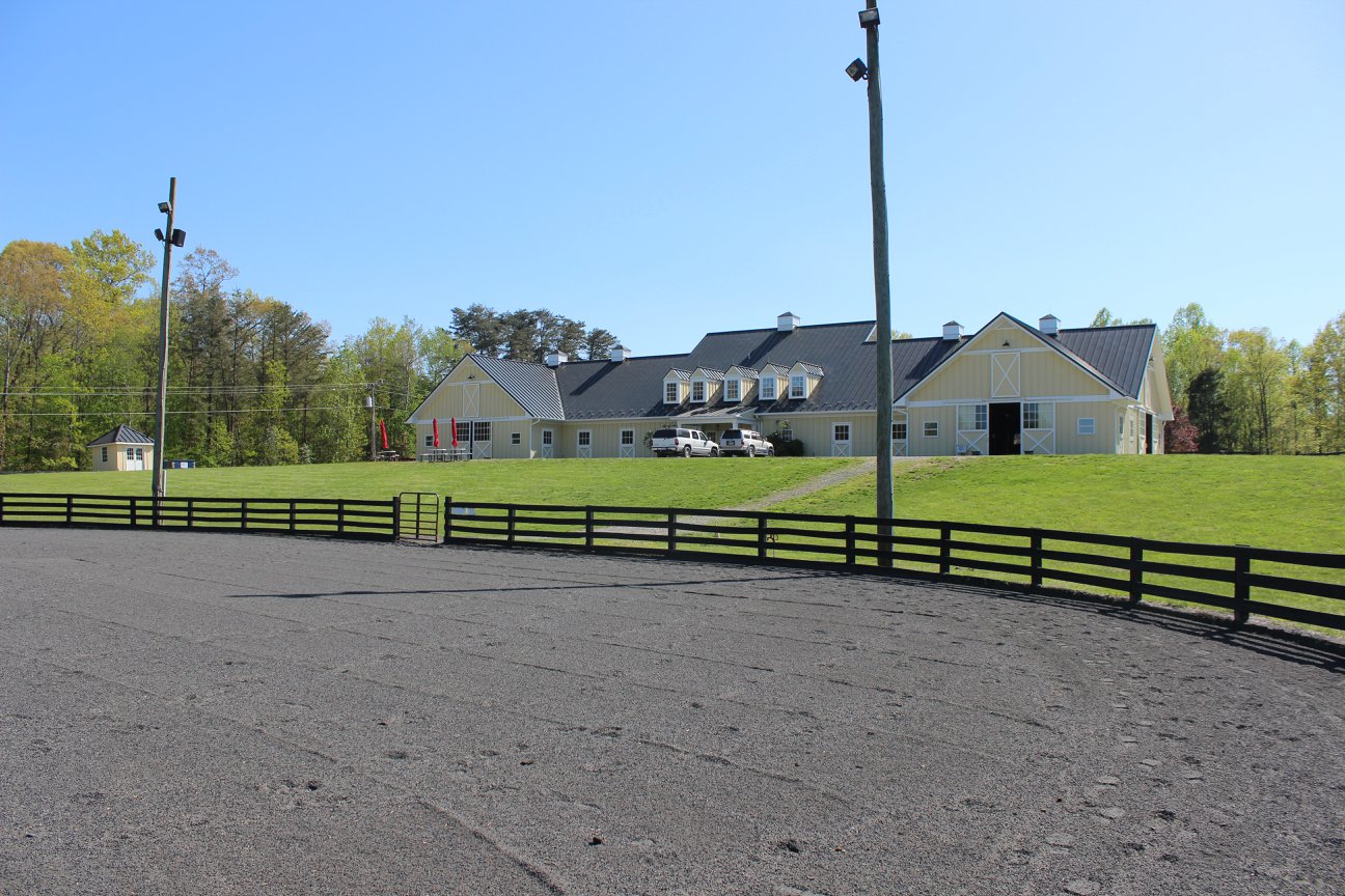 Whitestone Farm | Barns & Arenas