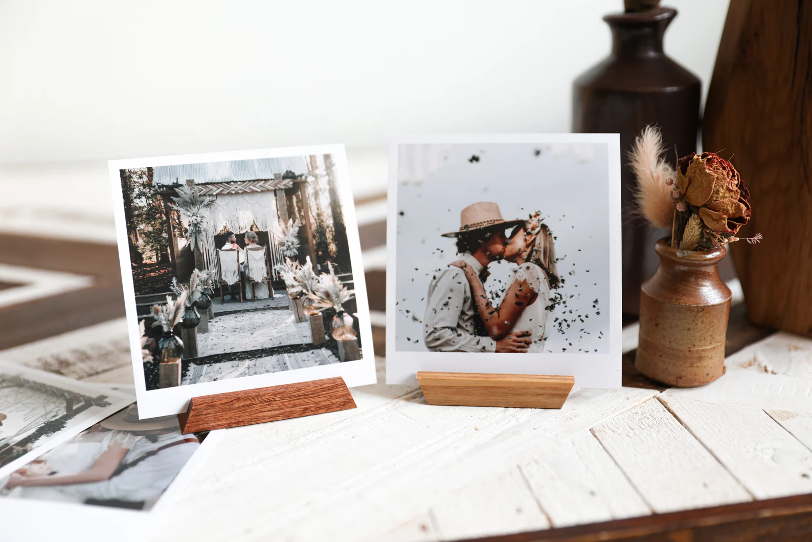 Photo Stands | URURA Home