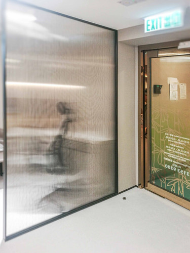 Laminated Glass in Office - Textured Glass Partition | GLASS LABEL