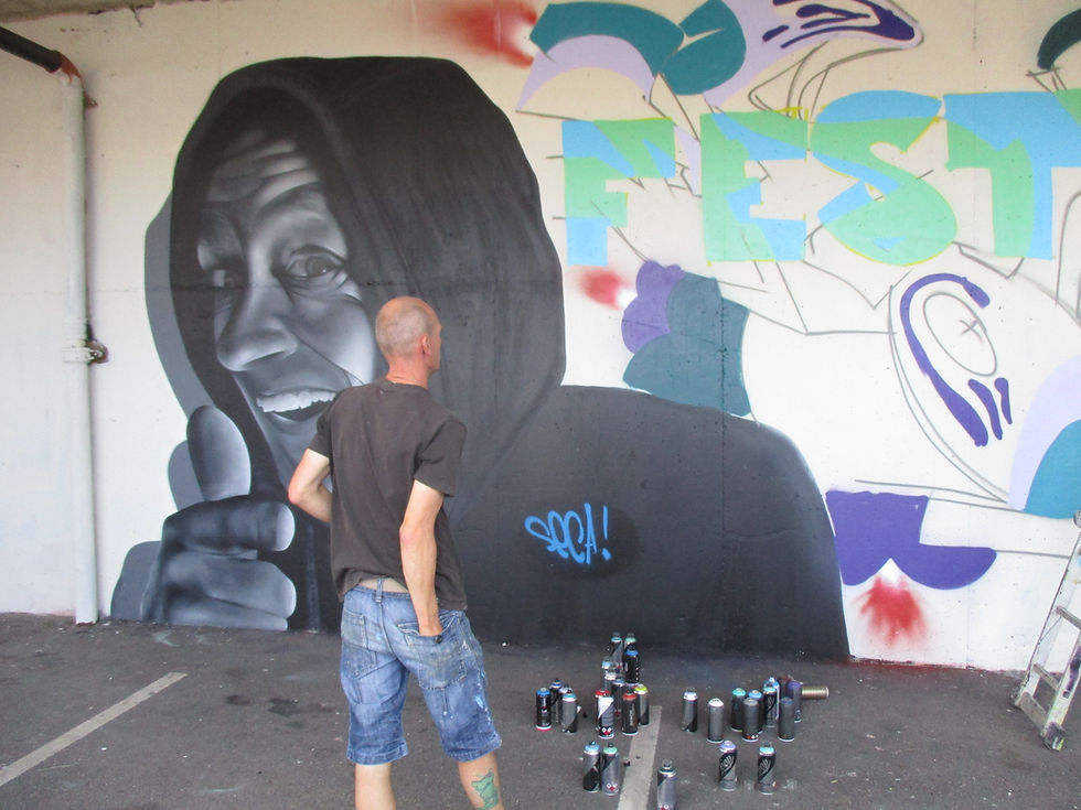 Grafitti takes on the police station