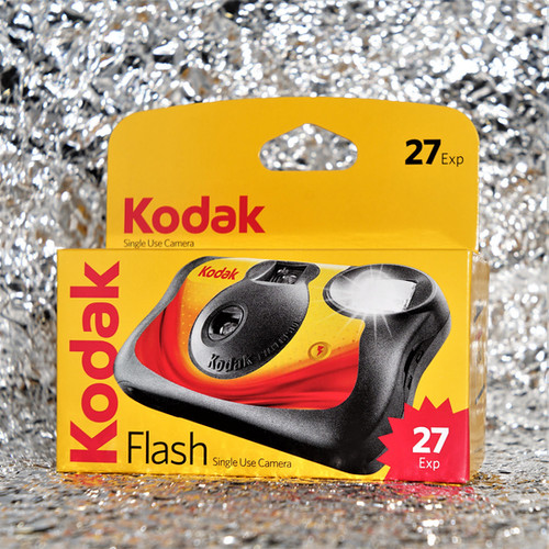 Kodak Flash 800 disposable camera (27 exposures) | Decisive Moment