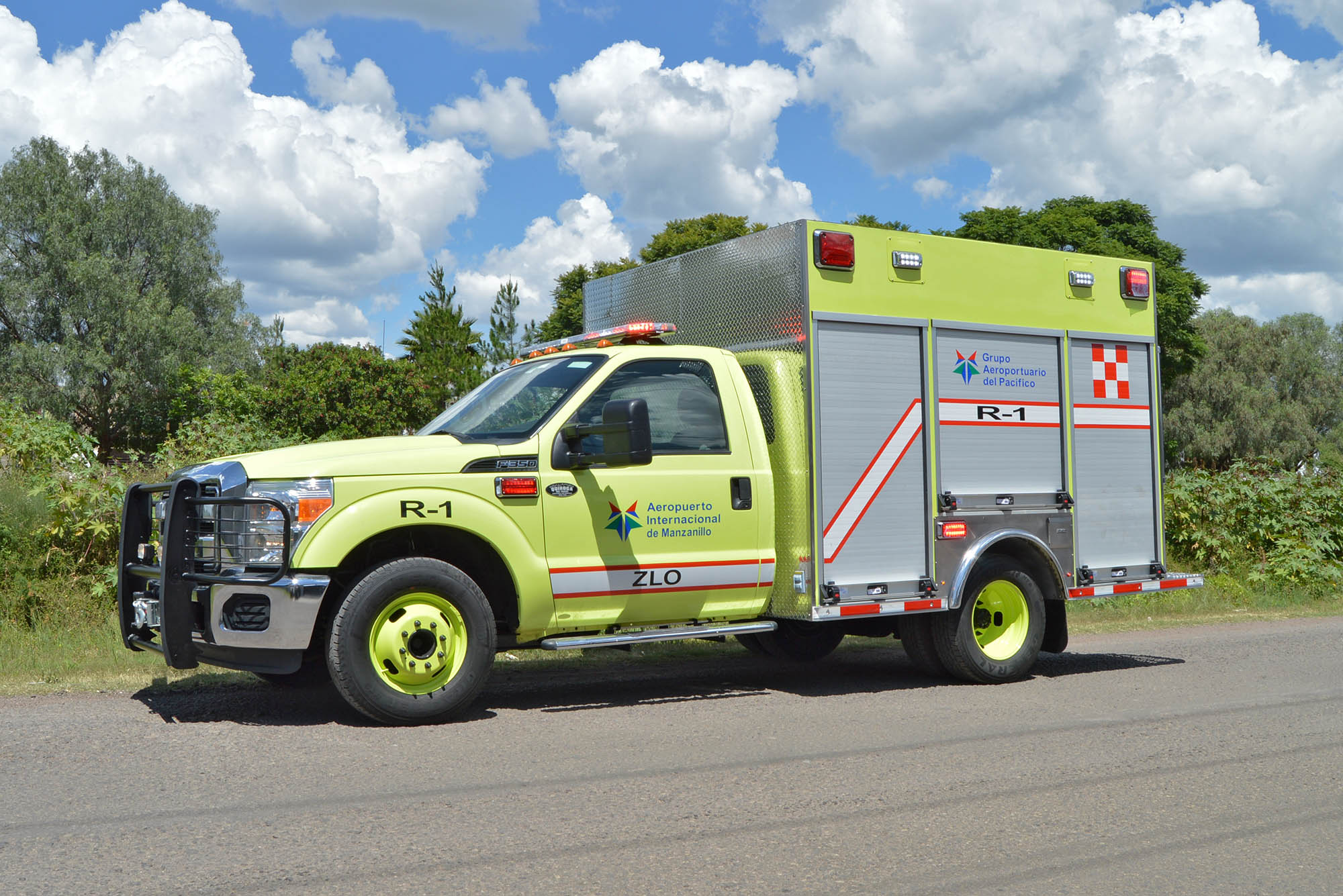 UNIDADES RESCATE & HAZMAT | Quiroga Trucks