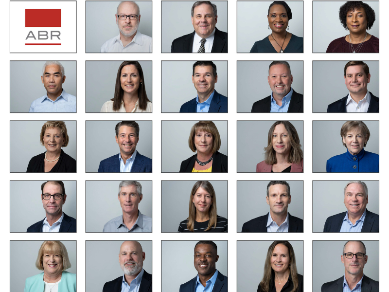 Top 7 Tips for a Successful Corporate Team Photoshoot