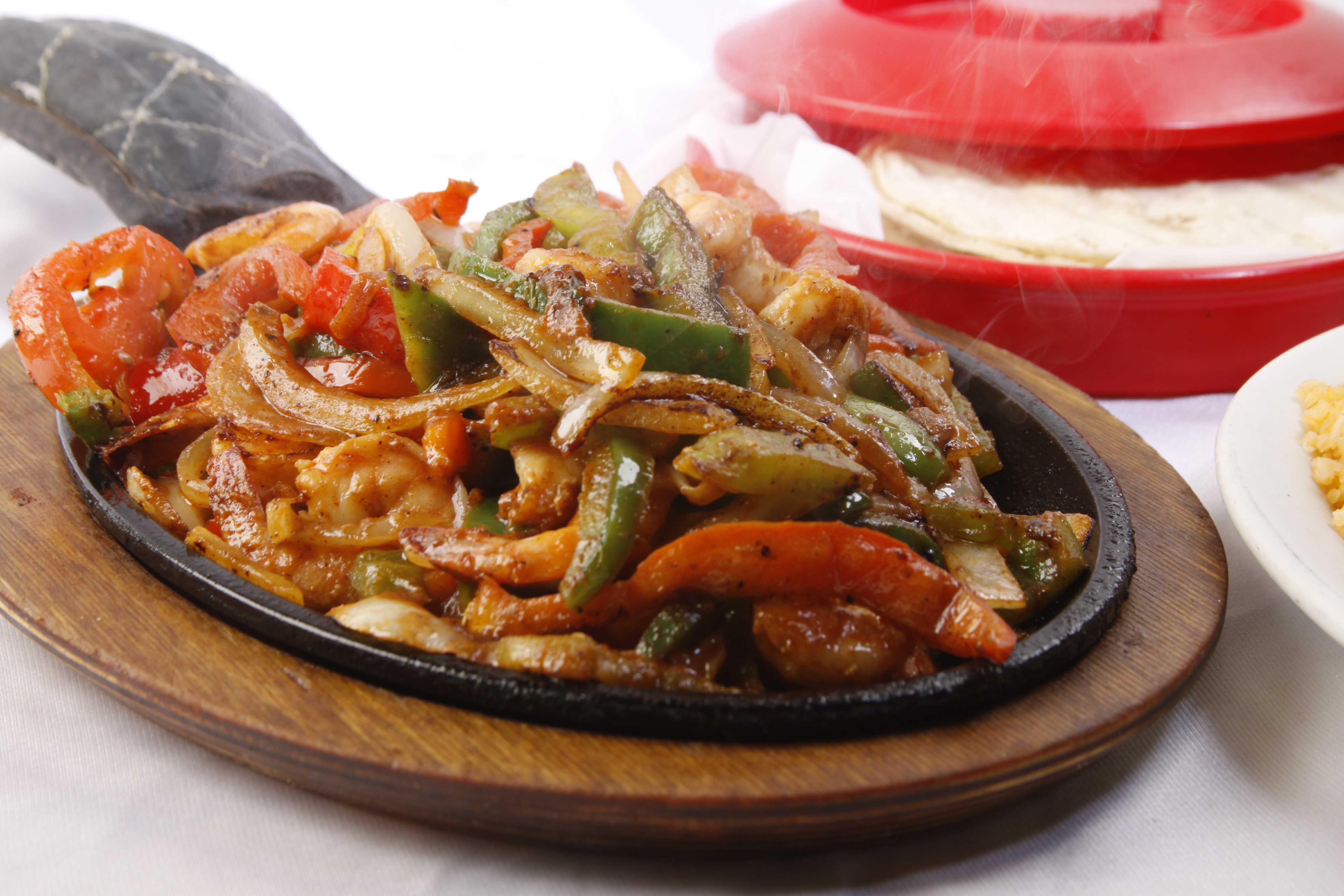 El Sarape - Menu - Fajitas/ Parrilladas