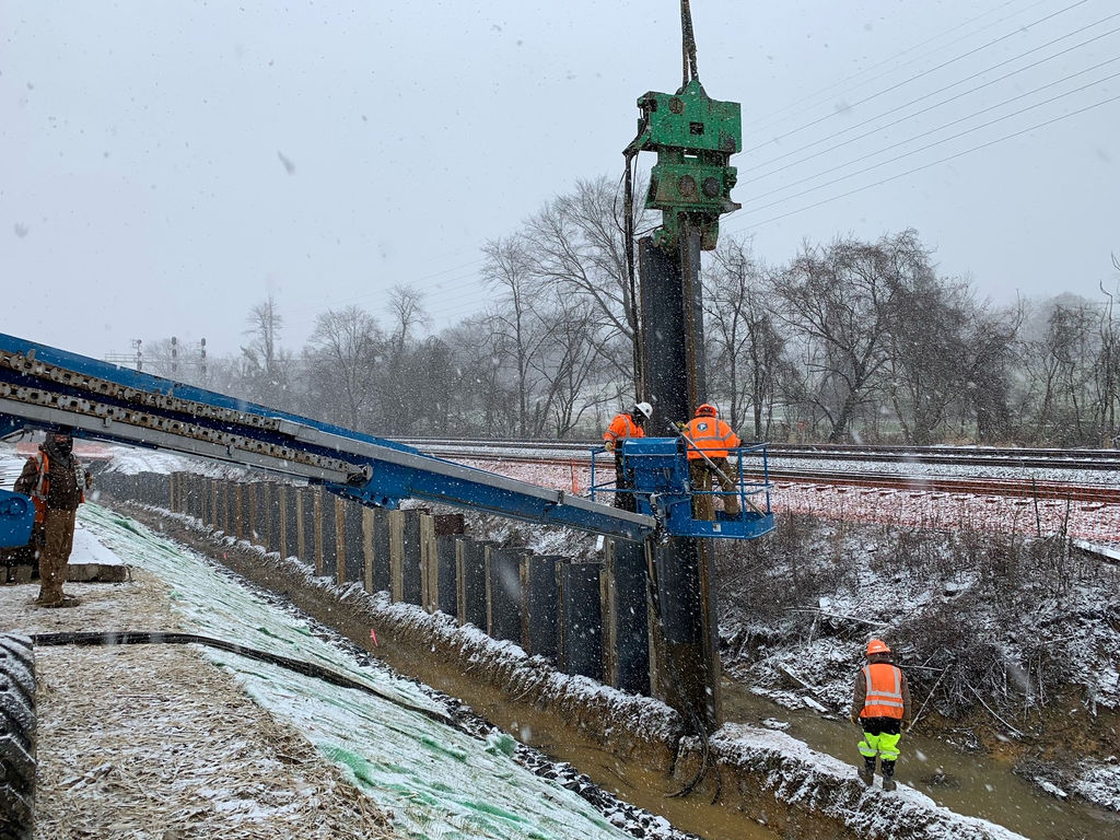 Installation of Vinyl Sheet Pile