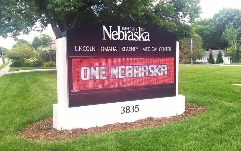 NEBRASKA SIGN COMPANY - SIGN FABRICATION INSTALLATION LINCOLN NEBRASKA