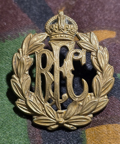 WW1 British Royal Flying Corps RFC Slider Cap Badge | My Site