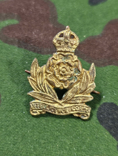 KINGS CROWN THE INTELLIGENCE CORPS BRITISH ARMY BRASS SWEET HEART ...