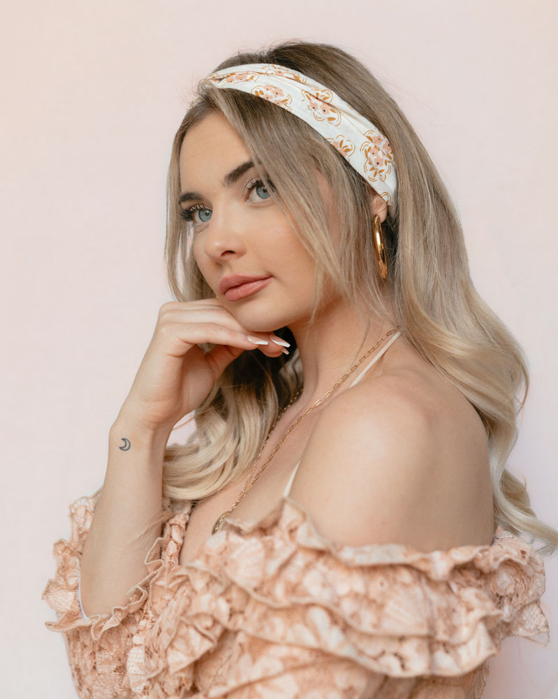 BOHO HAIR ACCESSORY IDEAS TO TRY THIS SPRING