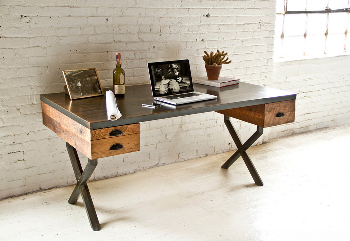 Turkish Modern | Tables