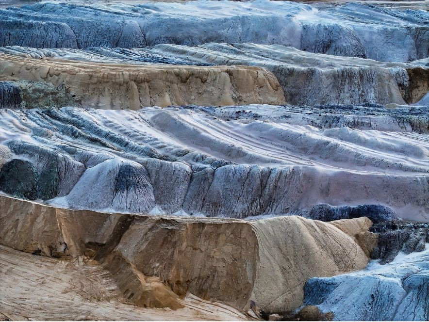 The White Gold Rush and Why the U.S. Is Turning to Space and Sea While ...